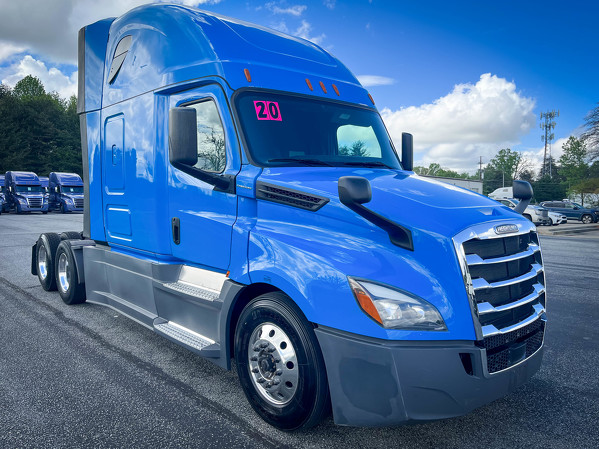 Heavy Duty Used Trucks Inventory at SelecTrucks of Greensboro in North ...